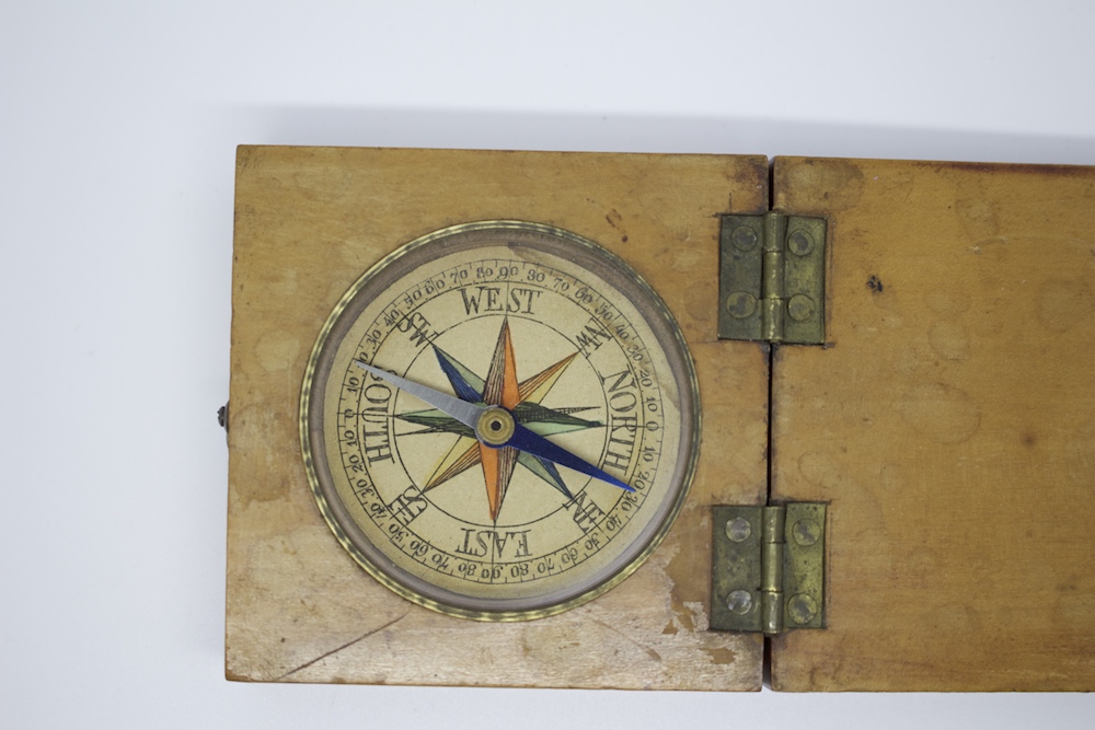 The Boreal Arrow for Antique Wood Compasses
