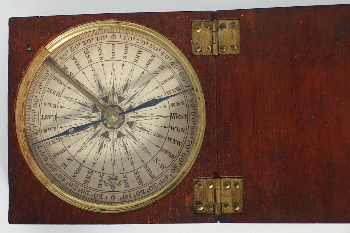 The Boreal Arrow for Antique Wood Compasses